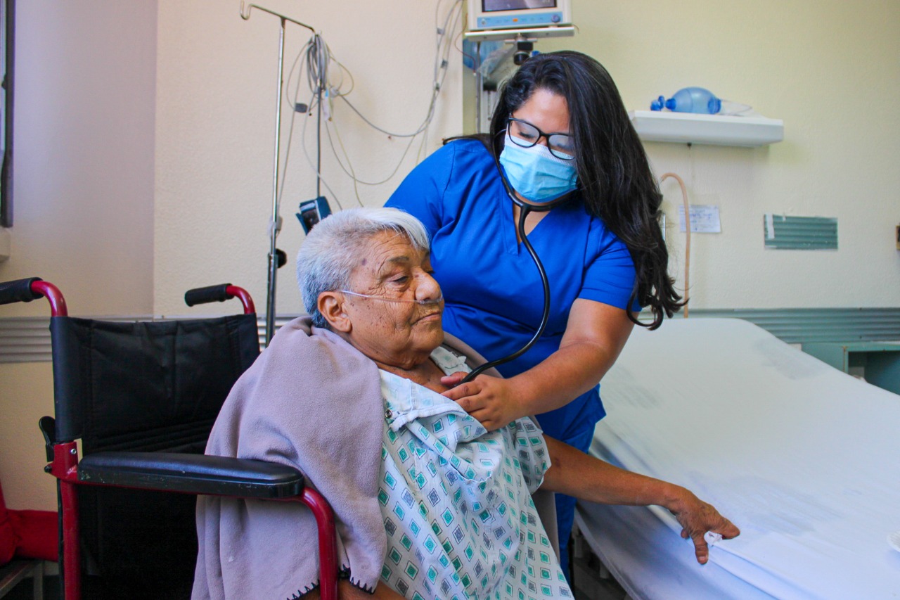 25 pacientes, es la capacidad en el piso de geriatría del Hospital General.