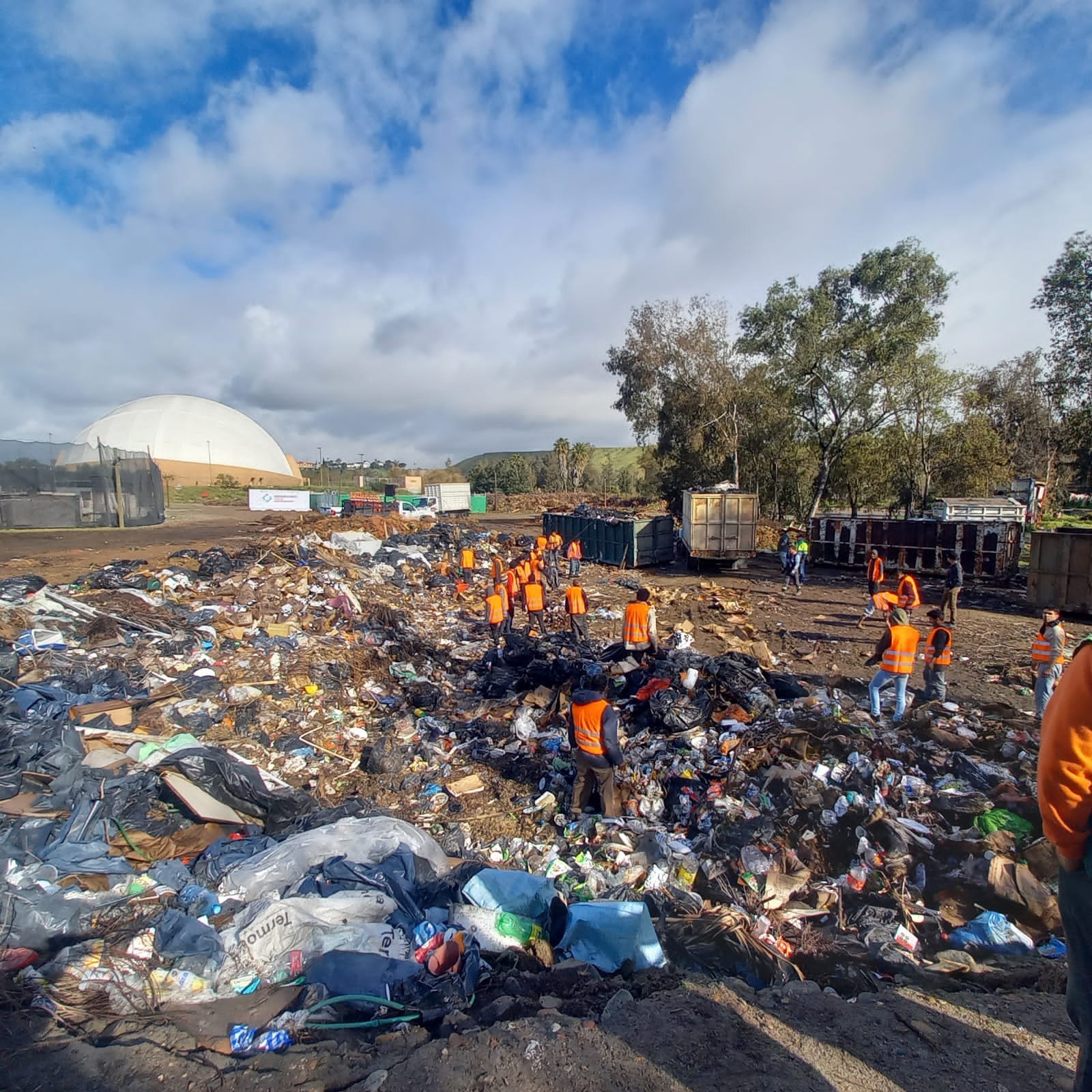 Había 40 toneladas de basura en el Parque Morelos de Tijuana.